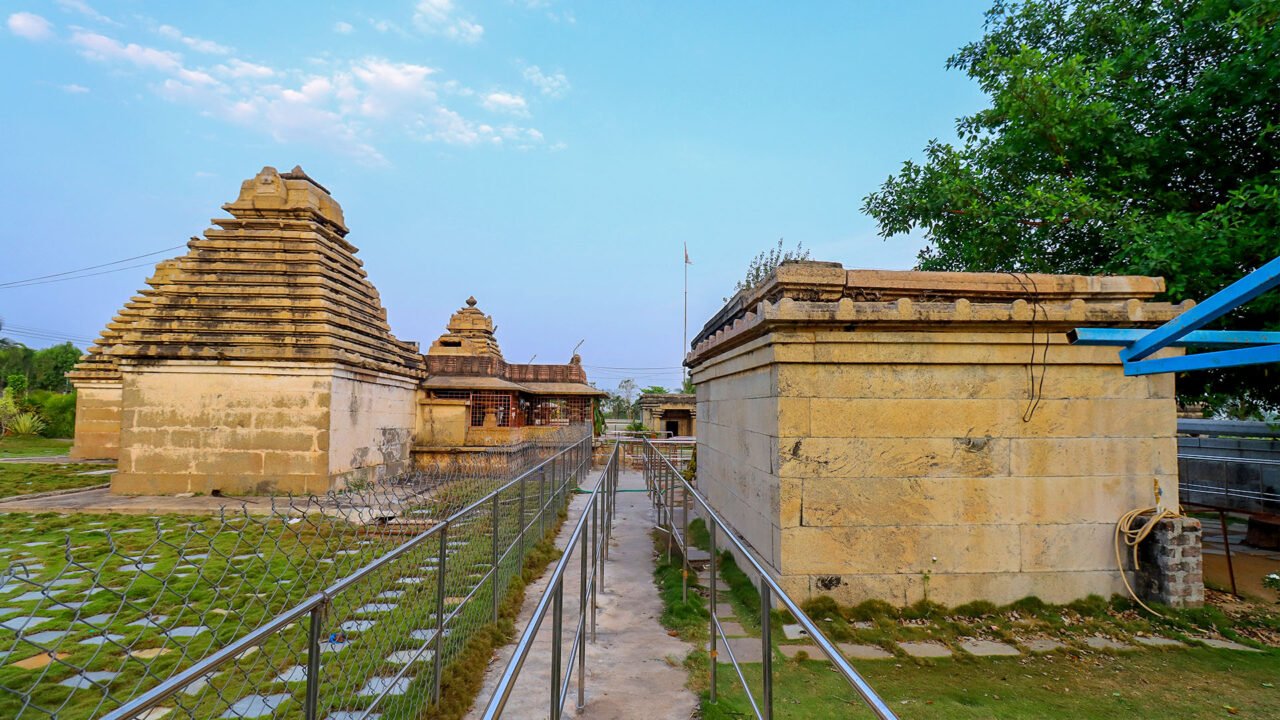 Chaya Someswara Temple